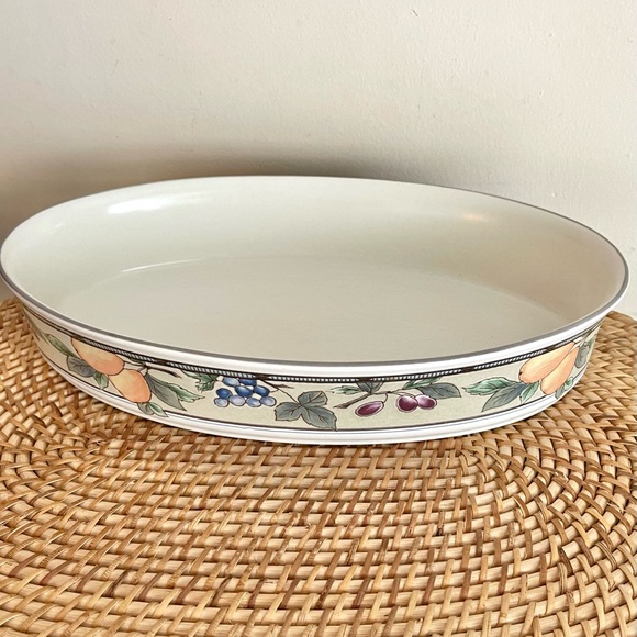 Mikasa | Dining | Mikasa Intaglio Baking Dish | Poshmark